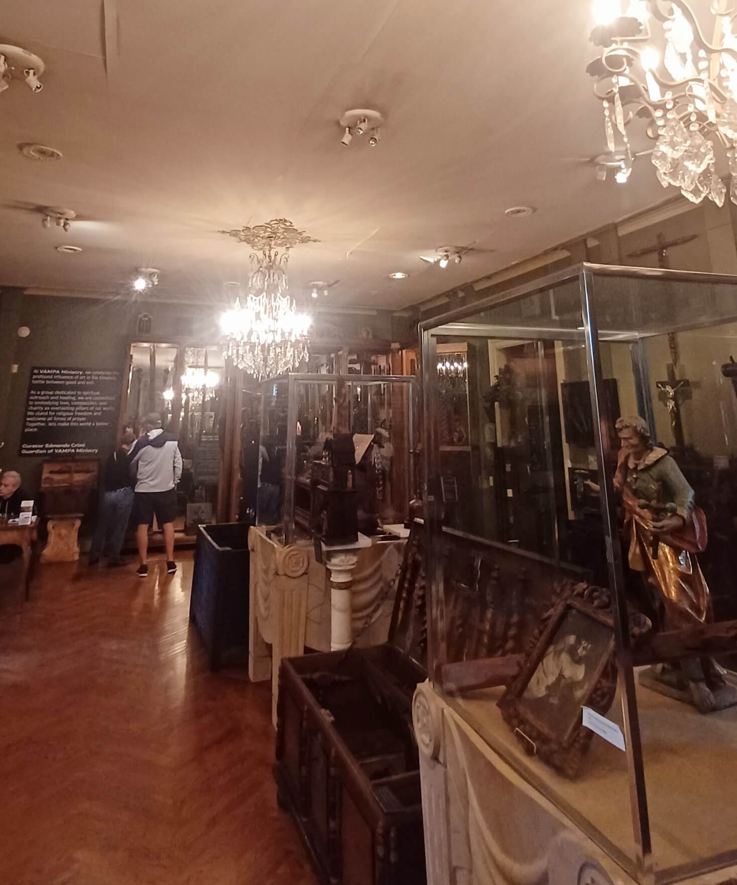 Visiting the VAMPA Museum - Laura's Books and Blogs